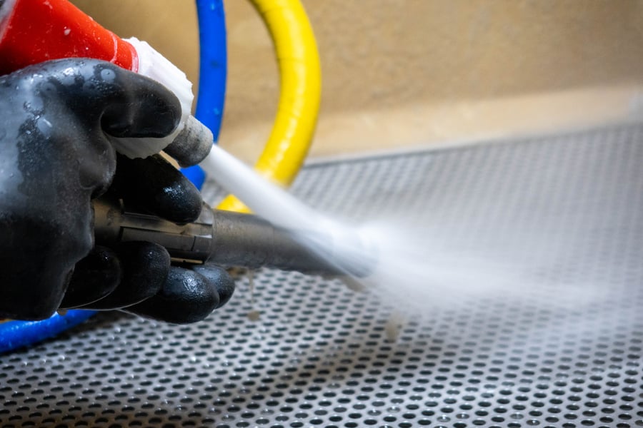 What is Wet blasting